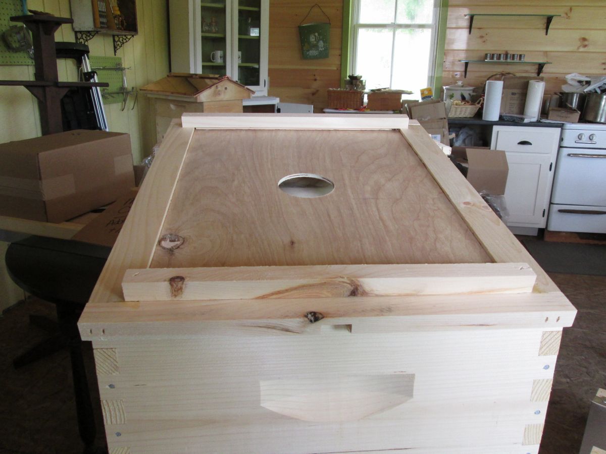 Inner Cover – Vermont Beekeeping Supply, LLC